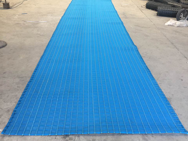 Debris Fence - Buy Debris Fence Product on Anping County Zhuanye Wire ...